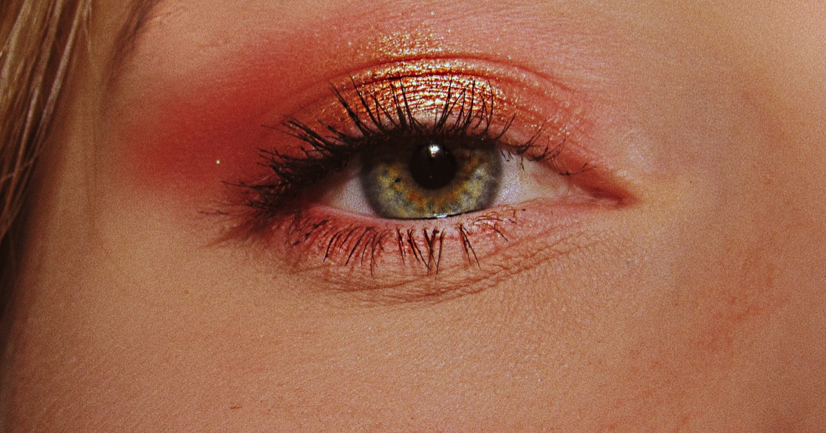 AI can now recreate any celebrity makeup look