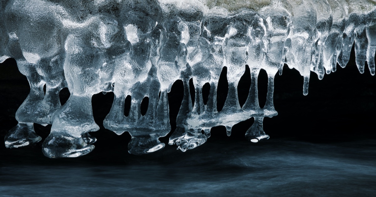 Princeton study leverages AI to simulate the initial steps of ice formation