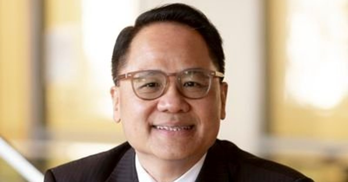 SMU Cox professor Dr. Simon Mak gets appointed as VC at Universal AI ...